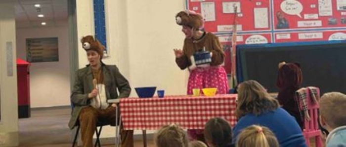 Seaside Primary School - Rainbow Theatre visit Reception